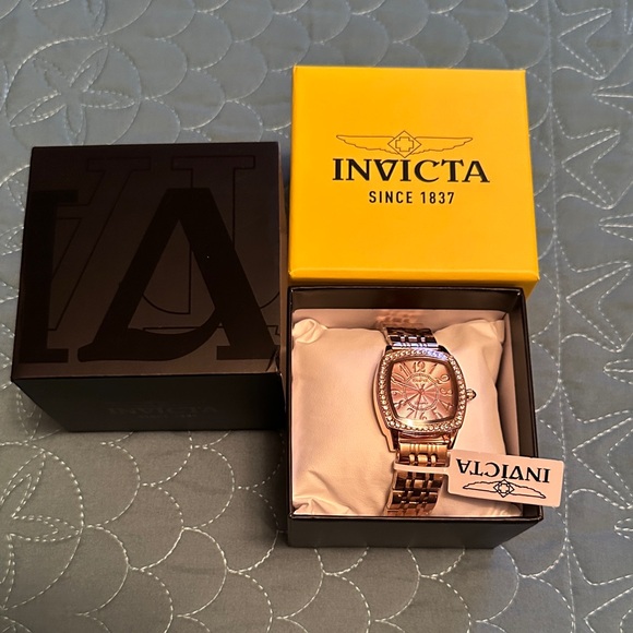Invicta | Accessories | Invicta Rose Gold Timepiece With Crystal ...